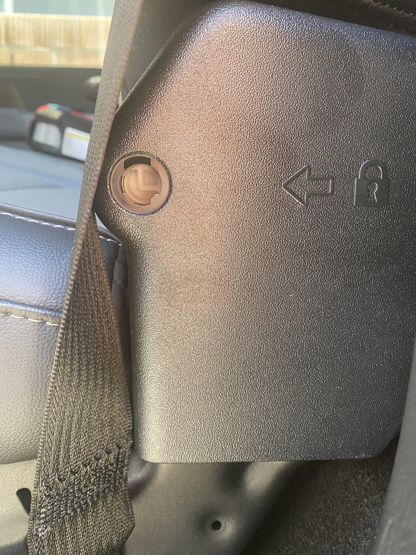 Under seat storage lock? | F150gen14 -- 2021+ Ford F-150, Tremor ...
