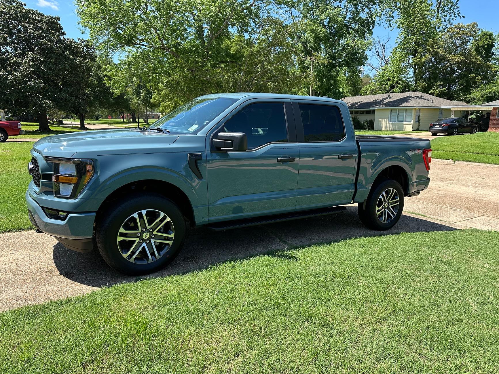 Area 51 Blue/Azure Grey Metallic Thread | F150gen14 -- 2021+ Ford F-150 ...