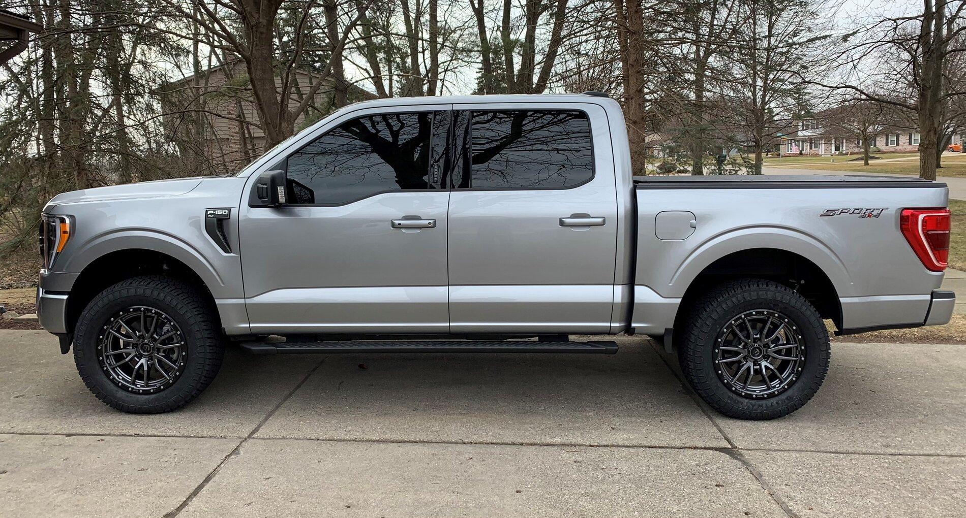 2021 XLT Sport Iconic Silver 5.0 302A Leveled on 34's | F150gen14 ...