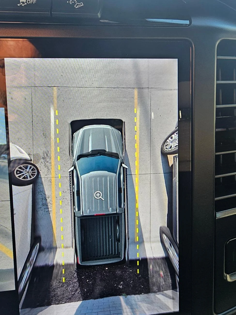 360 camera view in parking spot. | F150gen14 -- 2021+ Ford F-150 ...