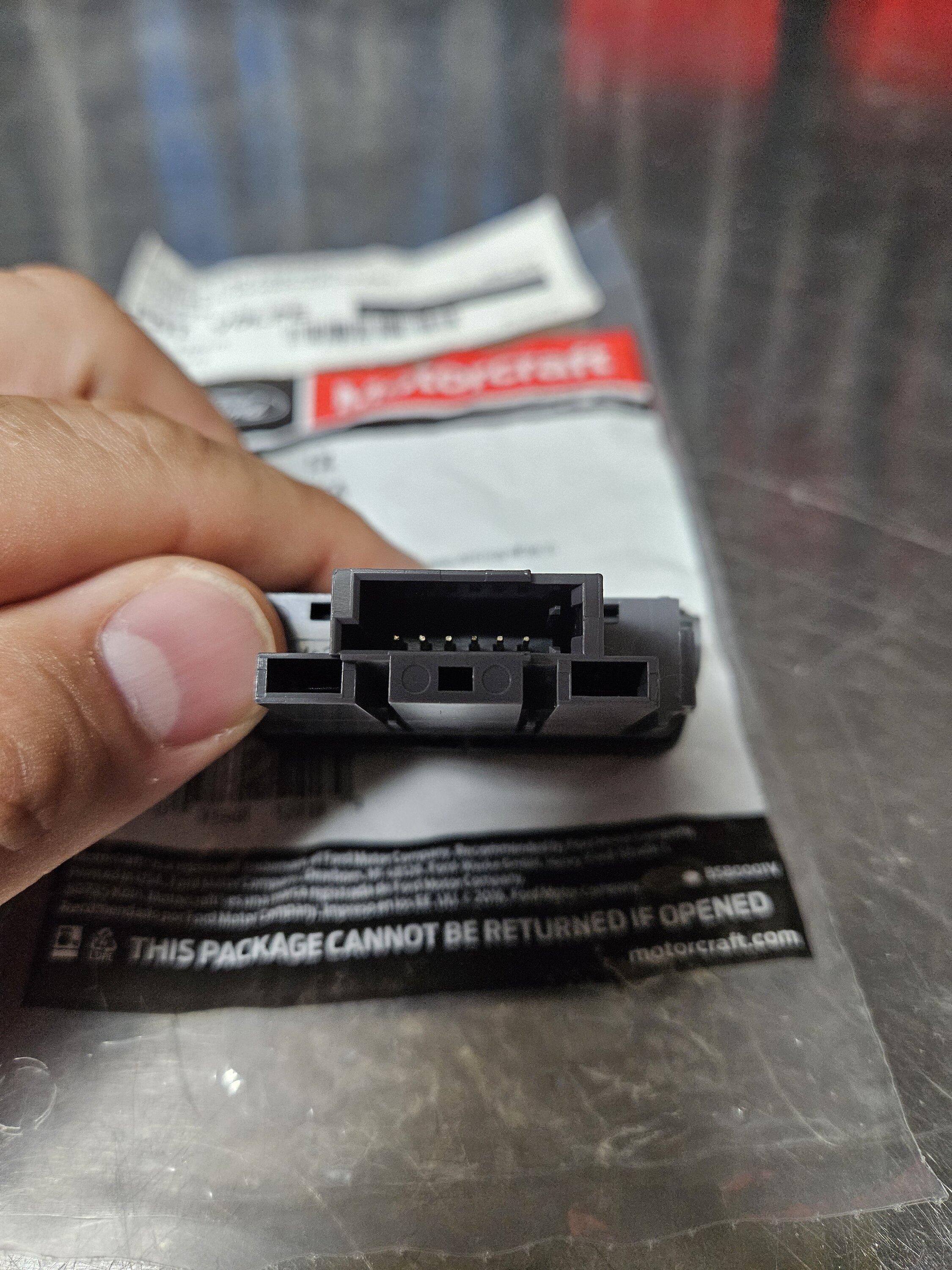 Ohio - Traction Control/Hill Decent Control Switch | F150gen14 -- 2021 ...