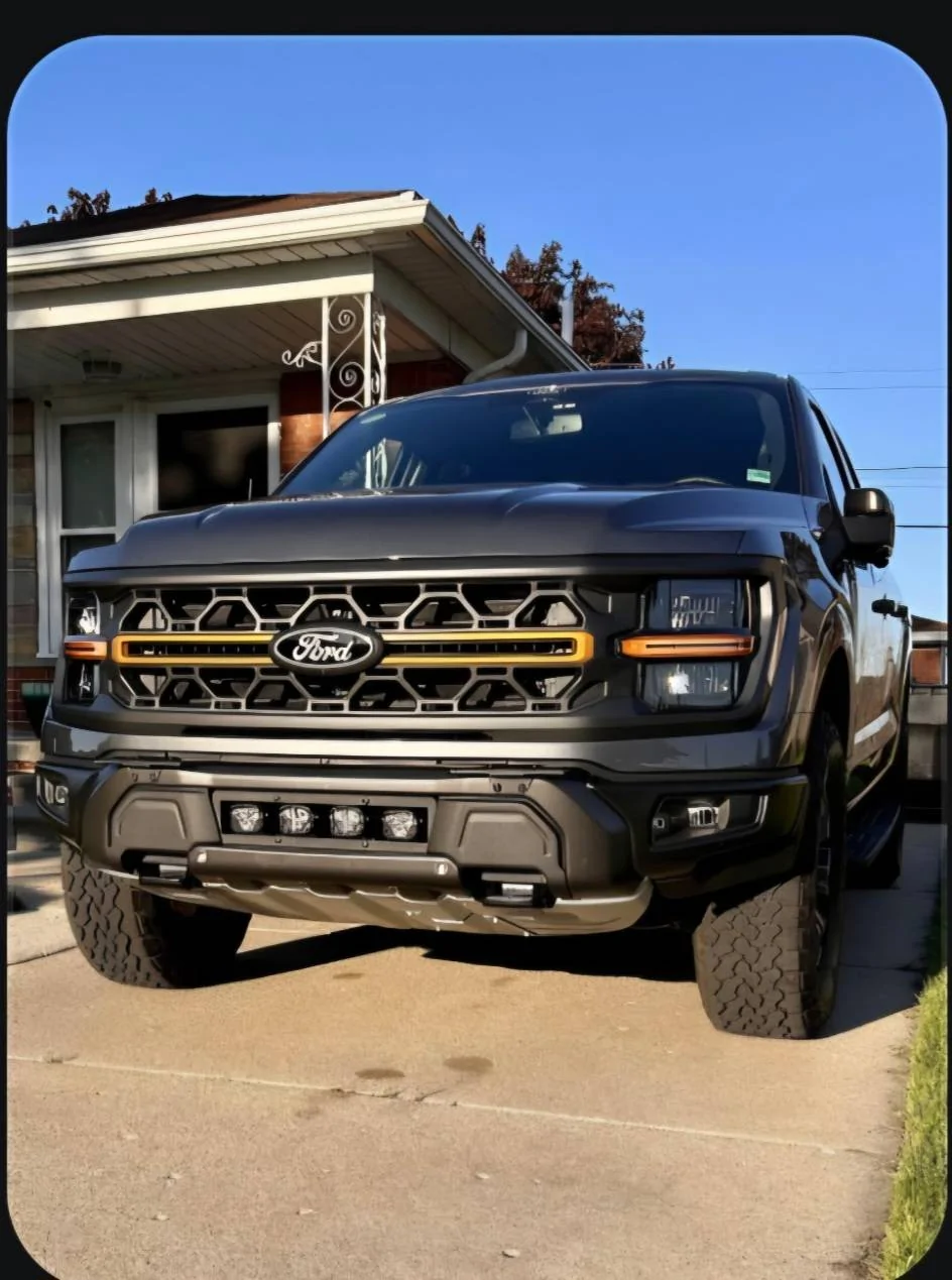 Front bumper light bar? | F150gen14 -- 2021+ Ford F-150, Tremor, Raptor ...