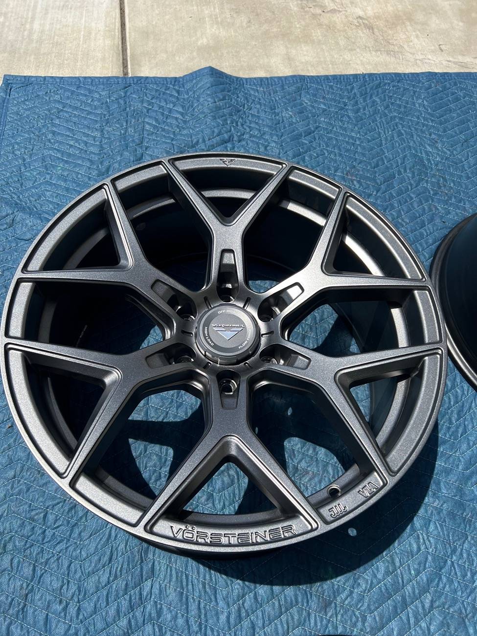 California - Vorsteiner Venomrex VR601 20x9 carbon graphite forged set ...