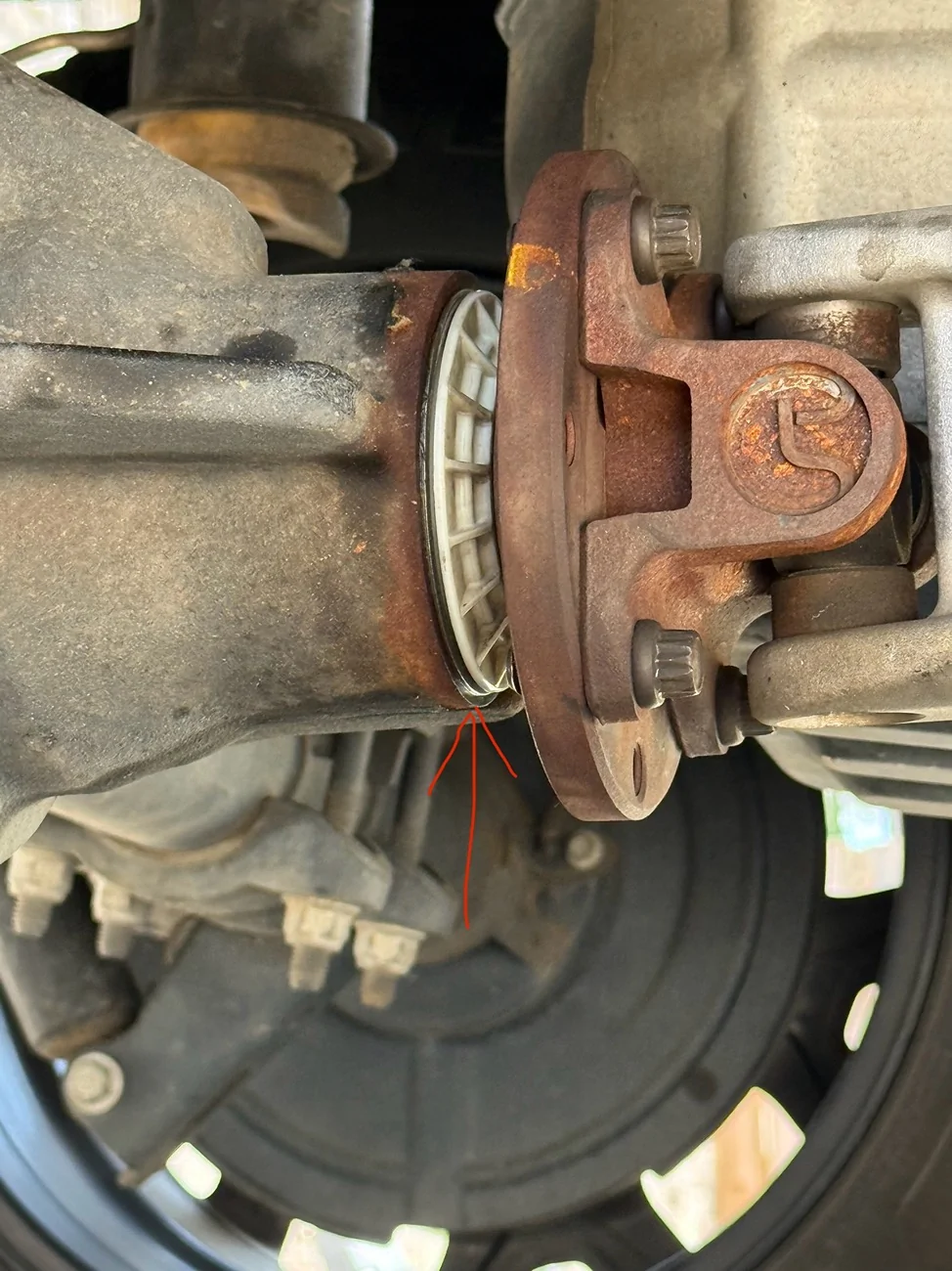 Recurrent pinion seal leak | F150gen14 -- 2021+ Ford F-150, Tremor ...