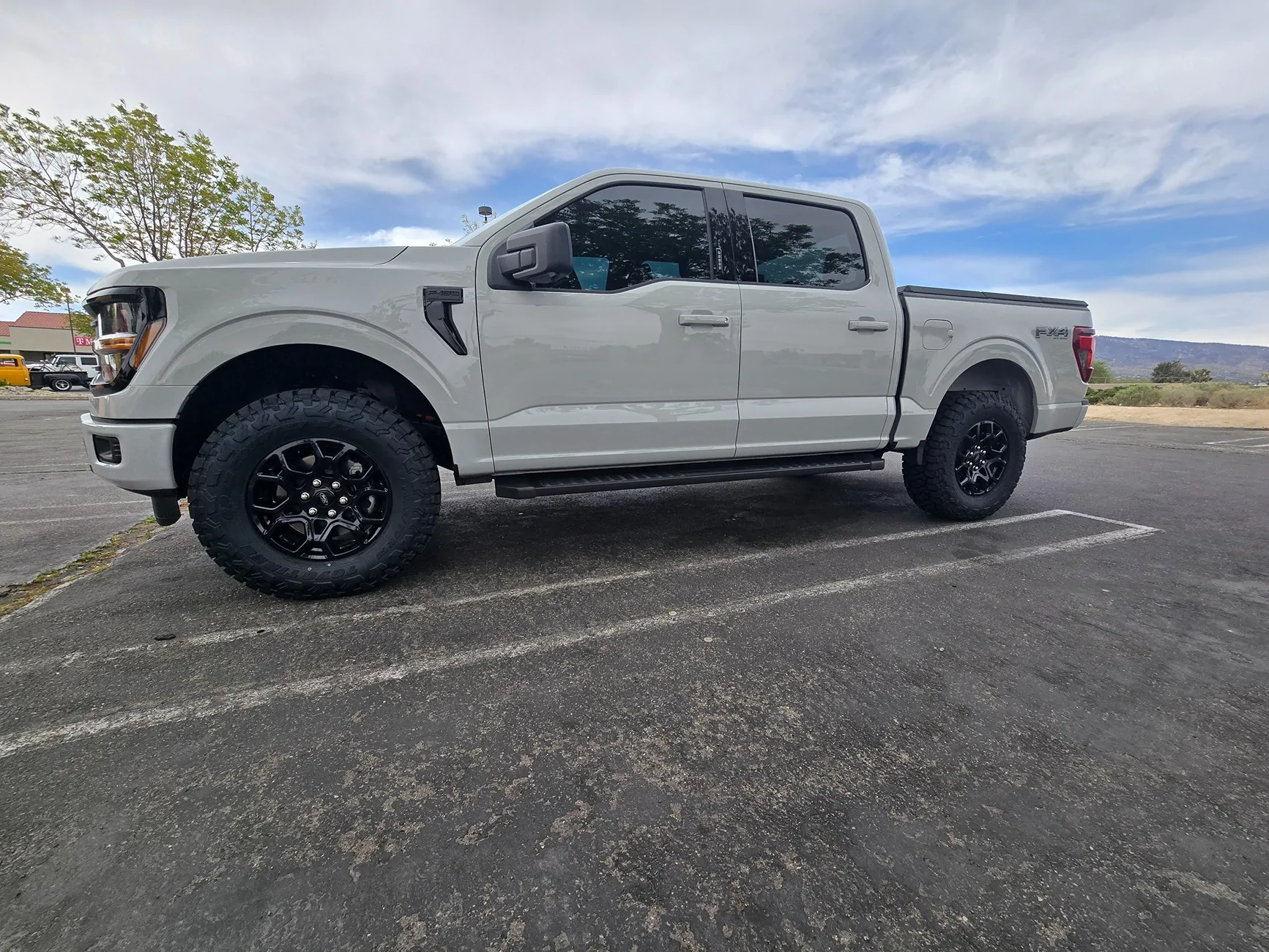 2024 F150 STX 4X4 - LEVEL WITH 285/65/20 ON STOCK WHEELS | F150gen14 ...