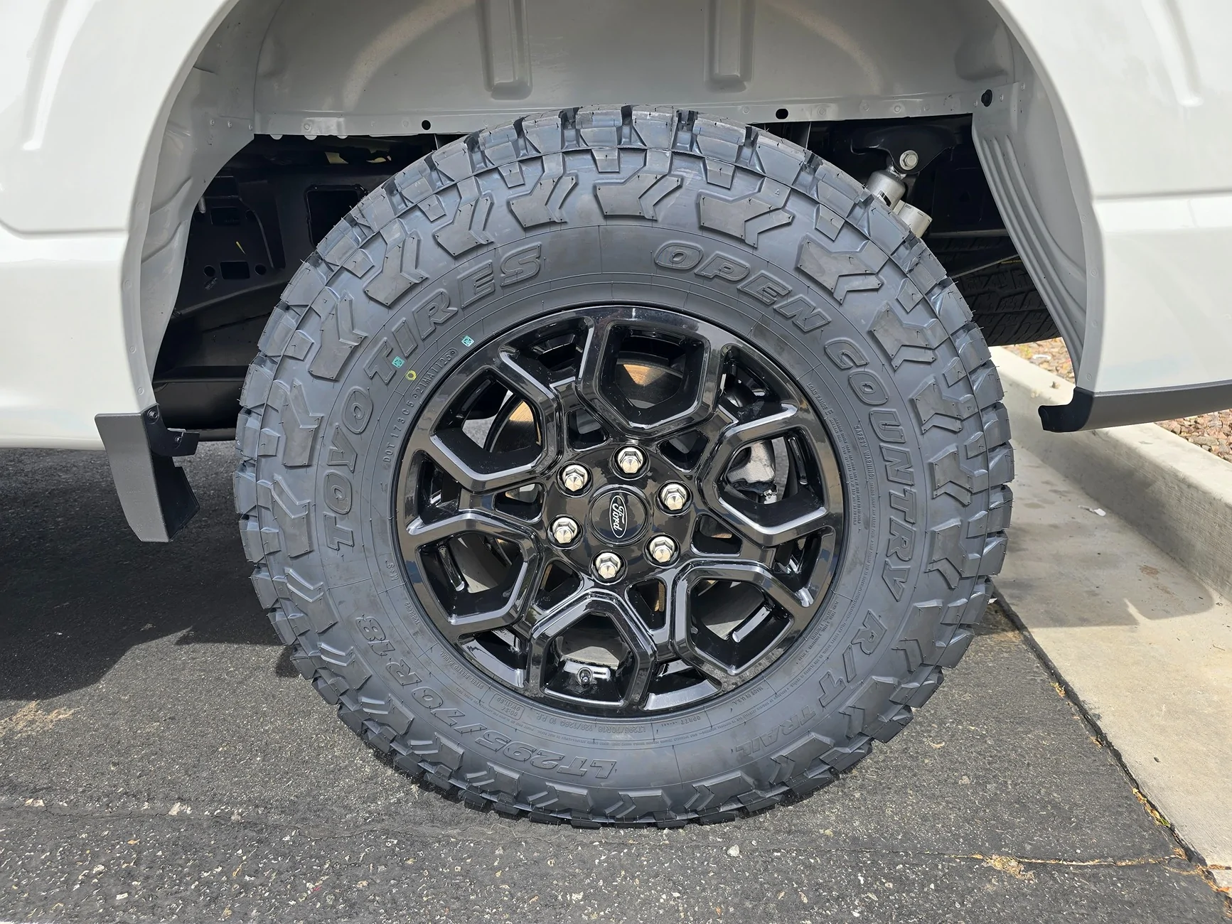 2024 F150 STX 4X4 - LEVEL WITH 285/65/20 ON STOCK WHEELS | F150gen14 ...