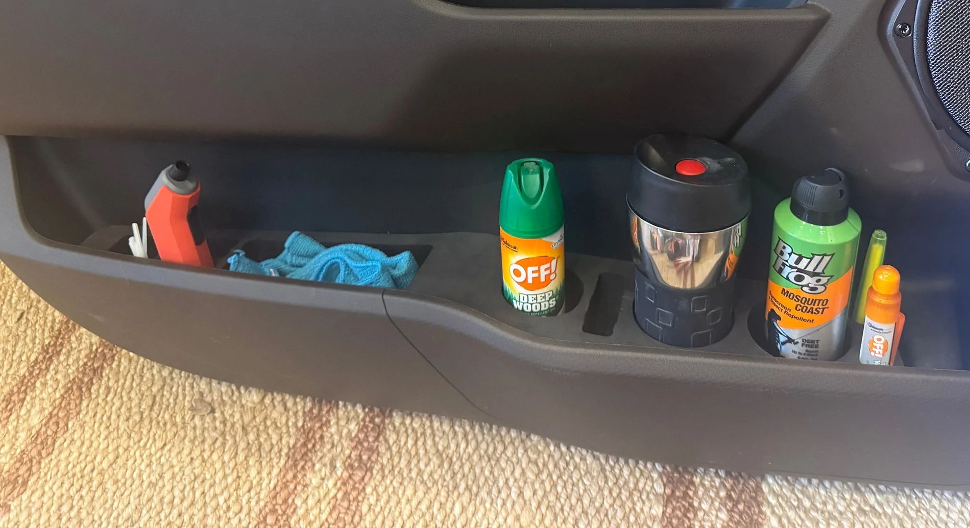 What do you permanently store in your lower door pocket? | Page 7 ...