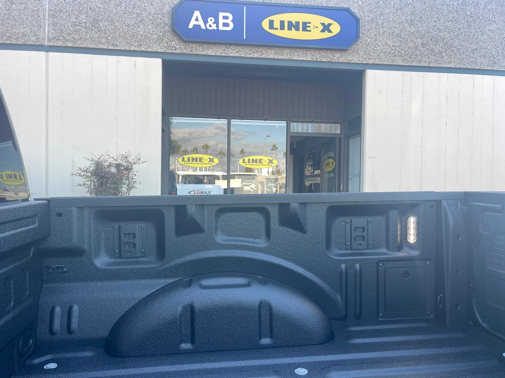 LINE-X! 2025 F-150 Tremor 402A with Pro Access Tailgate | F150gen14 ...