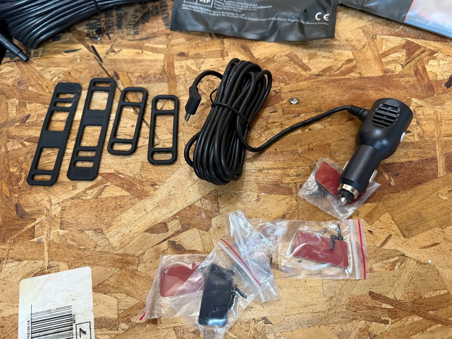 Wolfbox G900 Tri Pro rear view mirror dashcam - install & review ...