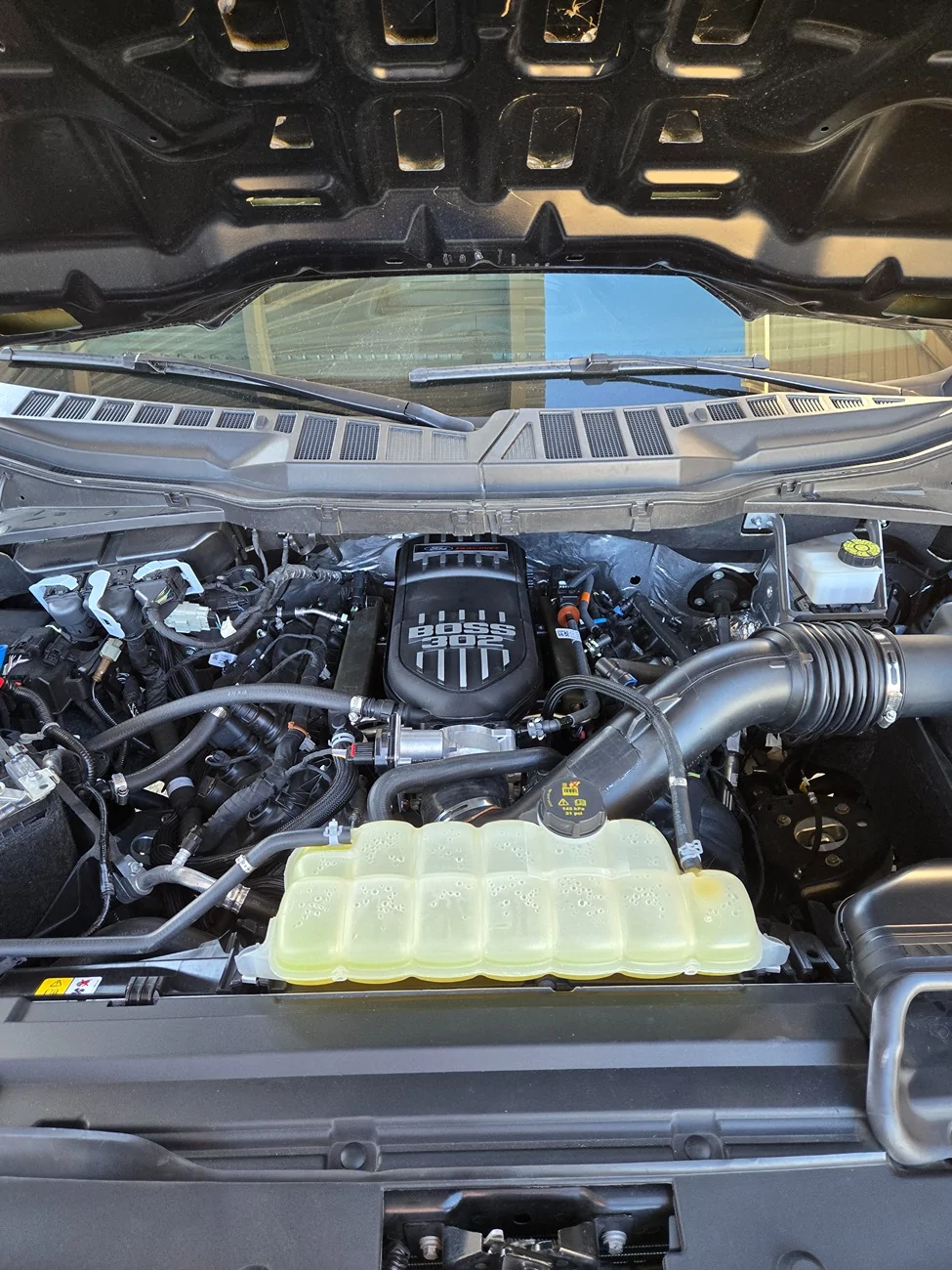 BOSS 302 Intake Manifold installed on 2024 F-150 5.0 | F150gen14 ...