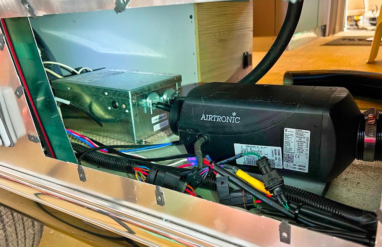 Pro Power Onboard Generator 7.2K Powering a Trailer While Driving -- IT ...