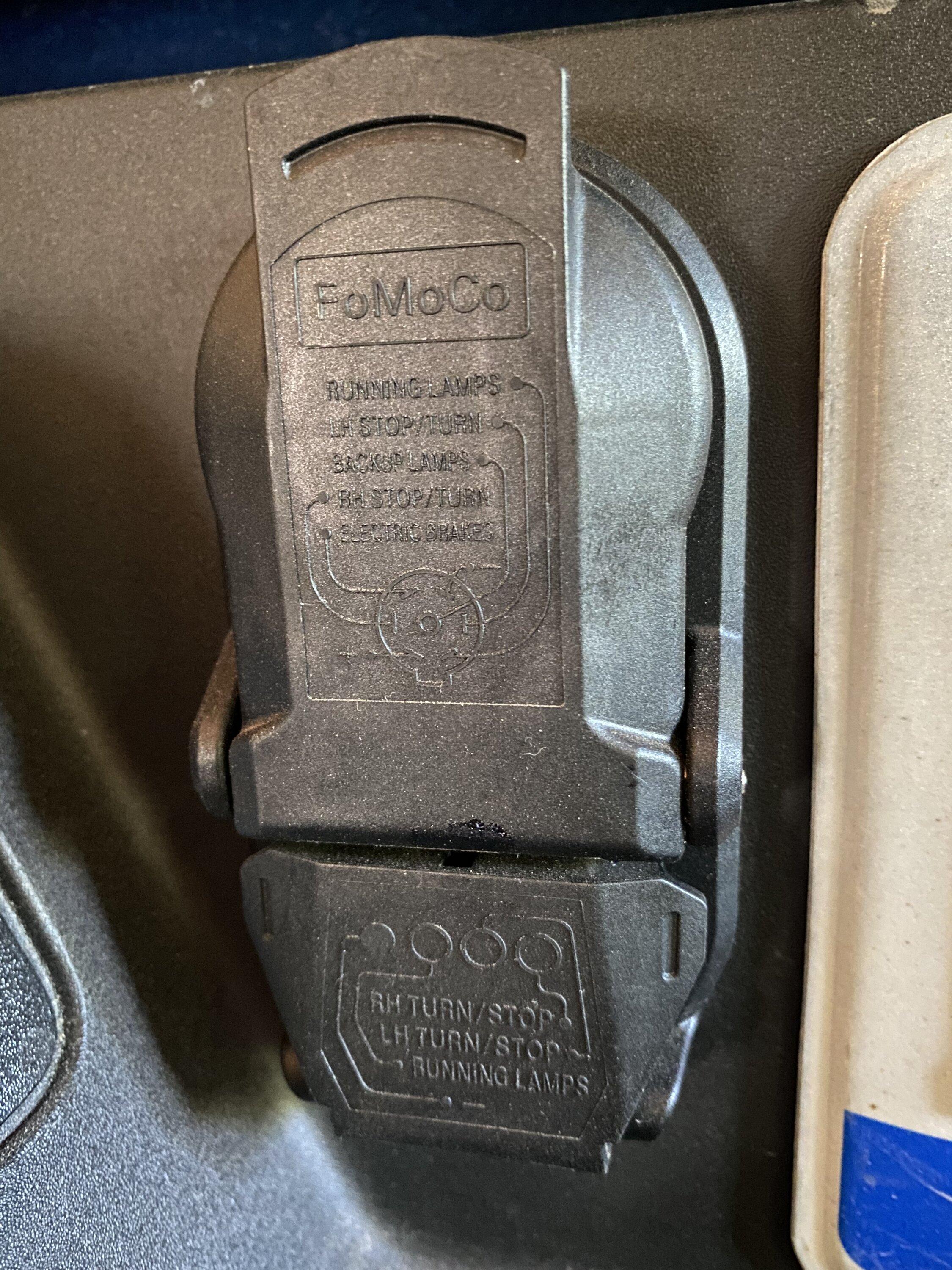 2022 Lariat Smart Trailer Tow Connector | F150gen14 -- 2021+ Ford F-150 ...