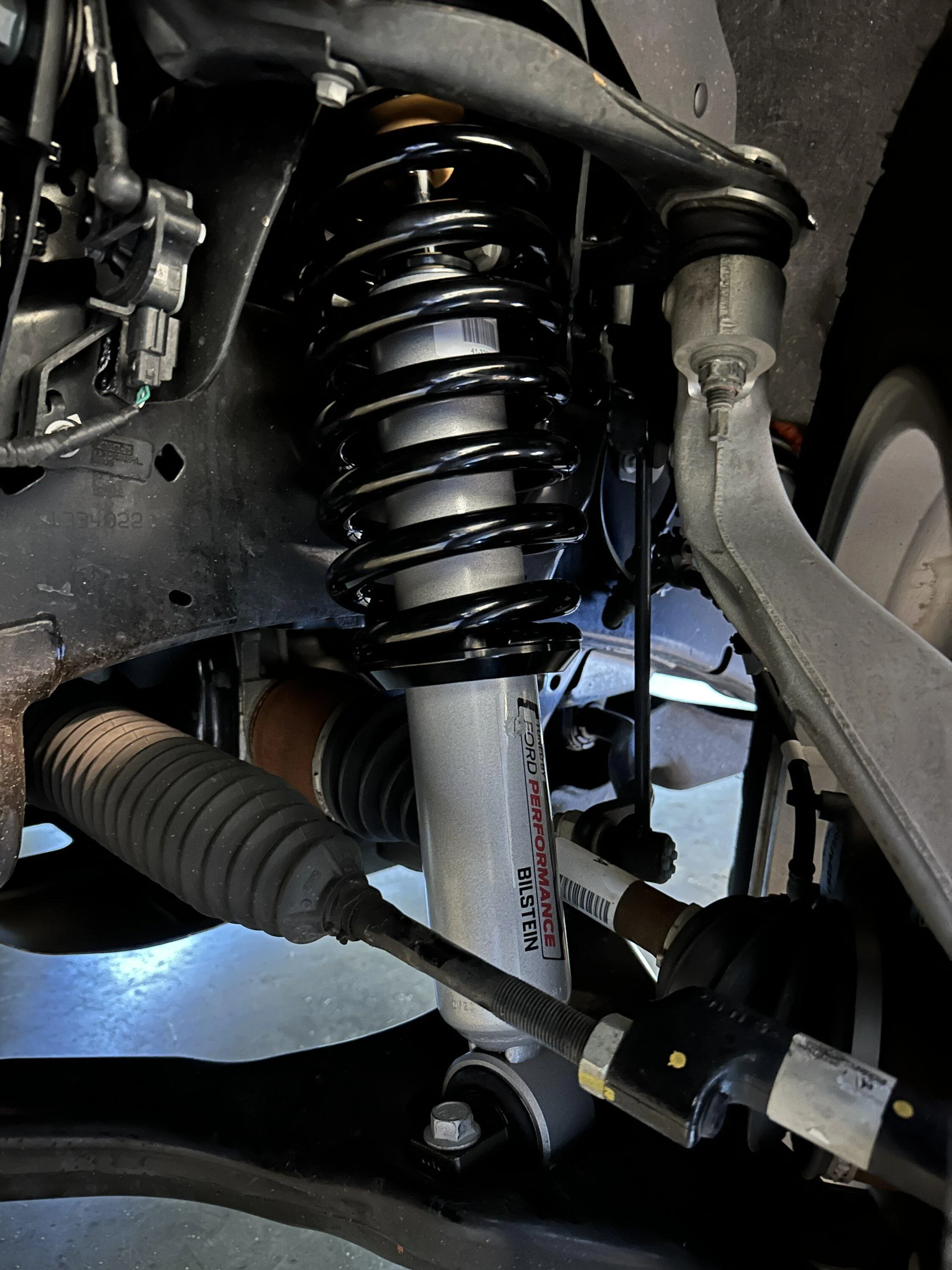 2021-2023 F-150 Ford Performance Leveling Kit (by Bilstein) is released ...