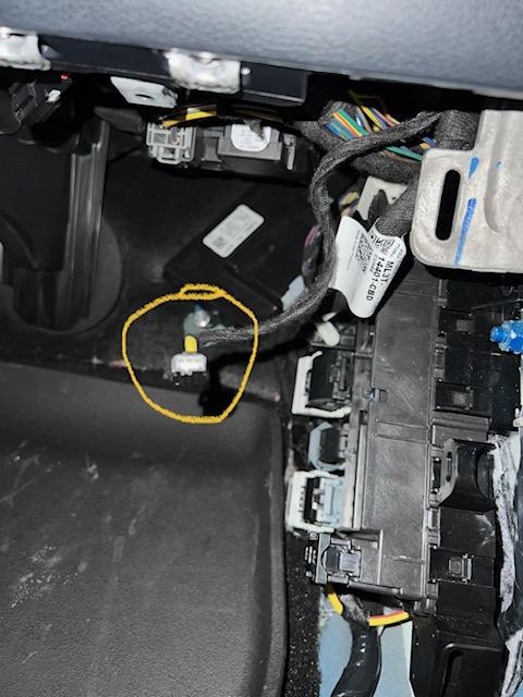 XLT trucks with push button start cup holder/ambient lighting ...