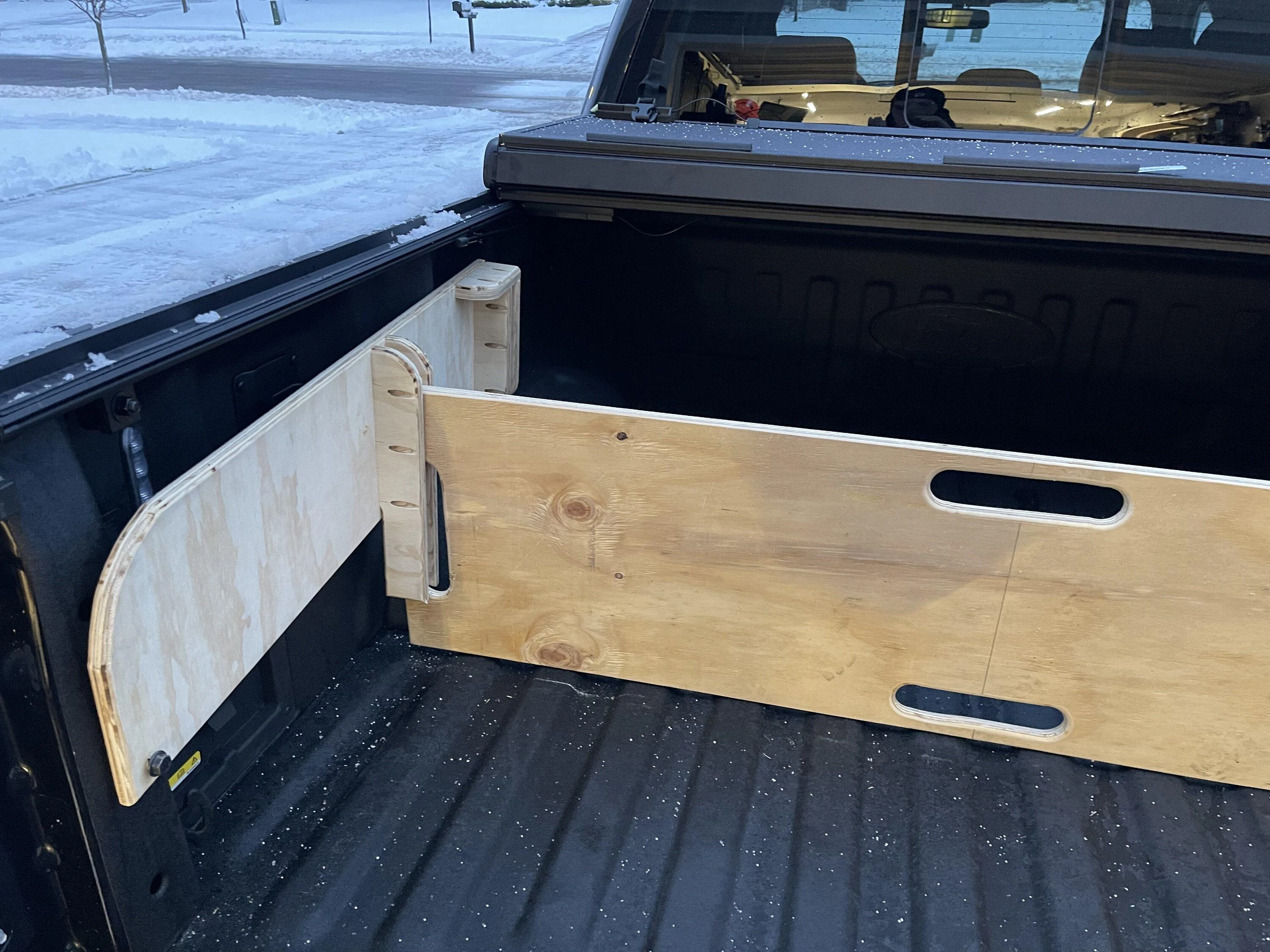 DIY - Bed divider & extender | F150gen14 -- 2021+ Ford F-150, Tremor ...