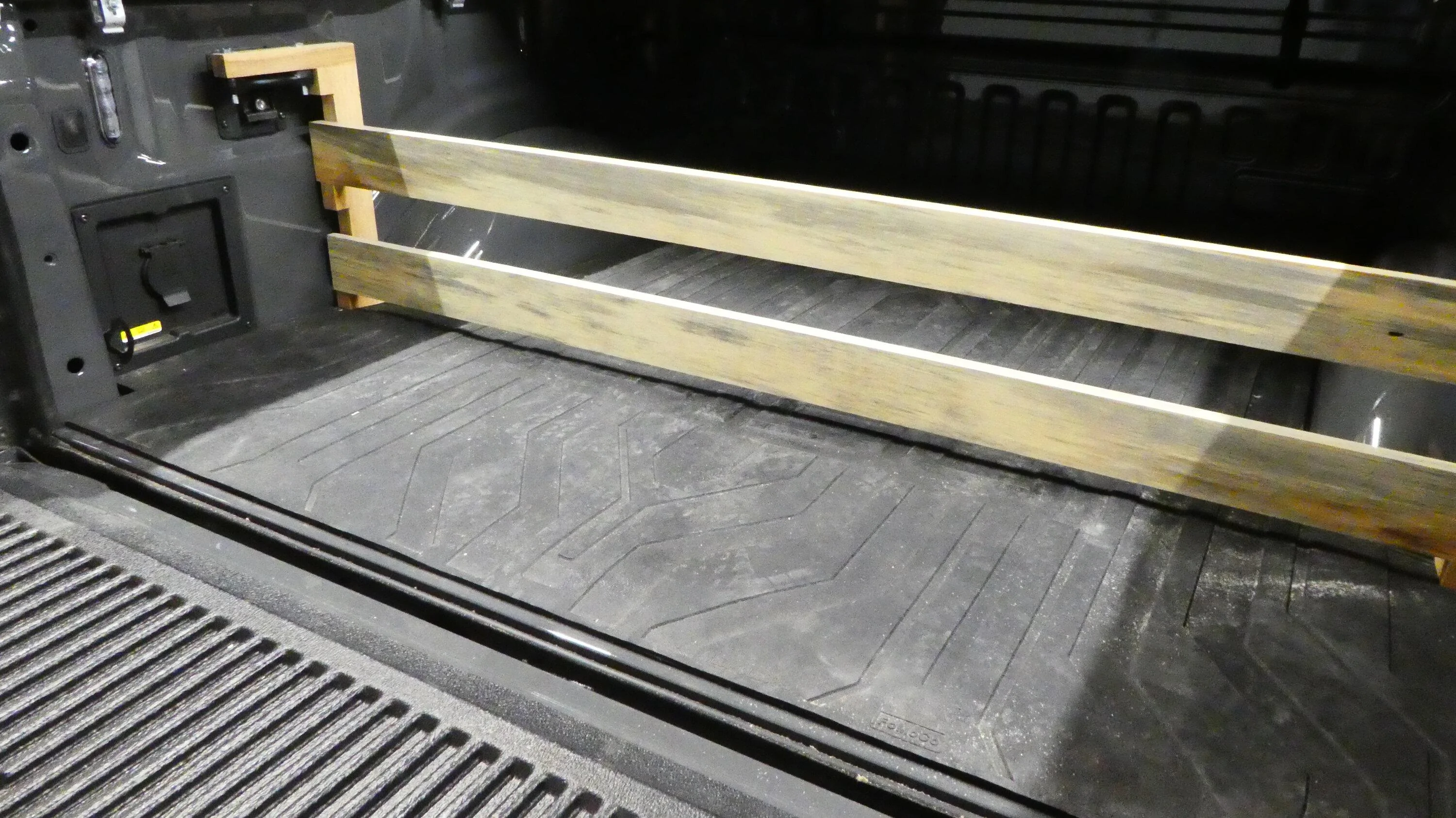 DIY - Bed divider & extender | F150gen14 -- 2021+ Ford F-150, Tremor ...
