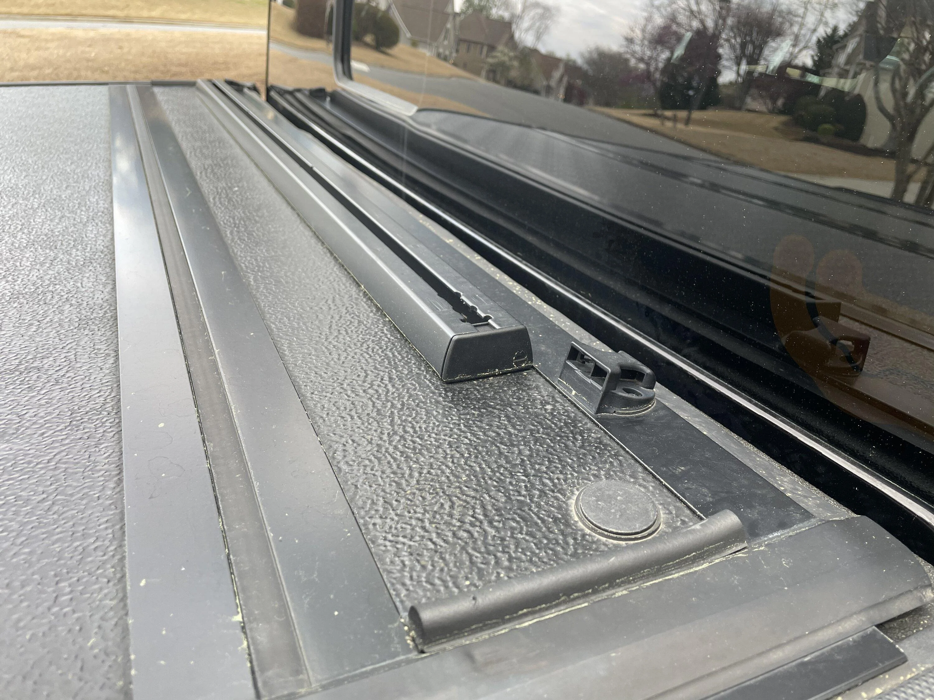 T-slot rail on Tonneau cover? | F150gen14 -- 2021+ Ford F-150, Tremor ...