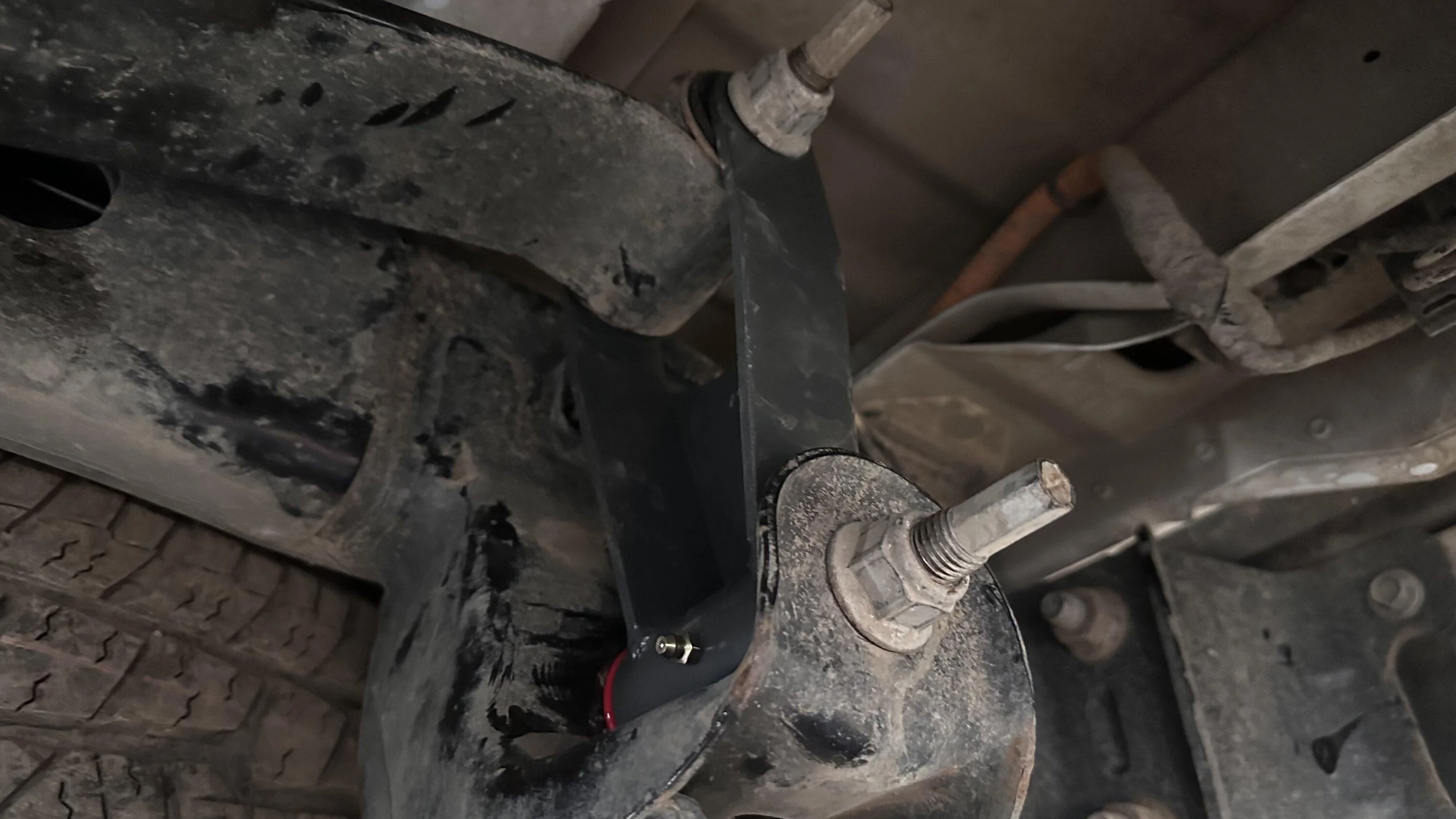 Level with 1” Drop Shackles & Axle Block Removal | F150gen14 -- 2021 ...
