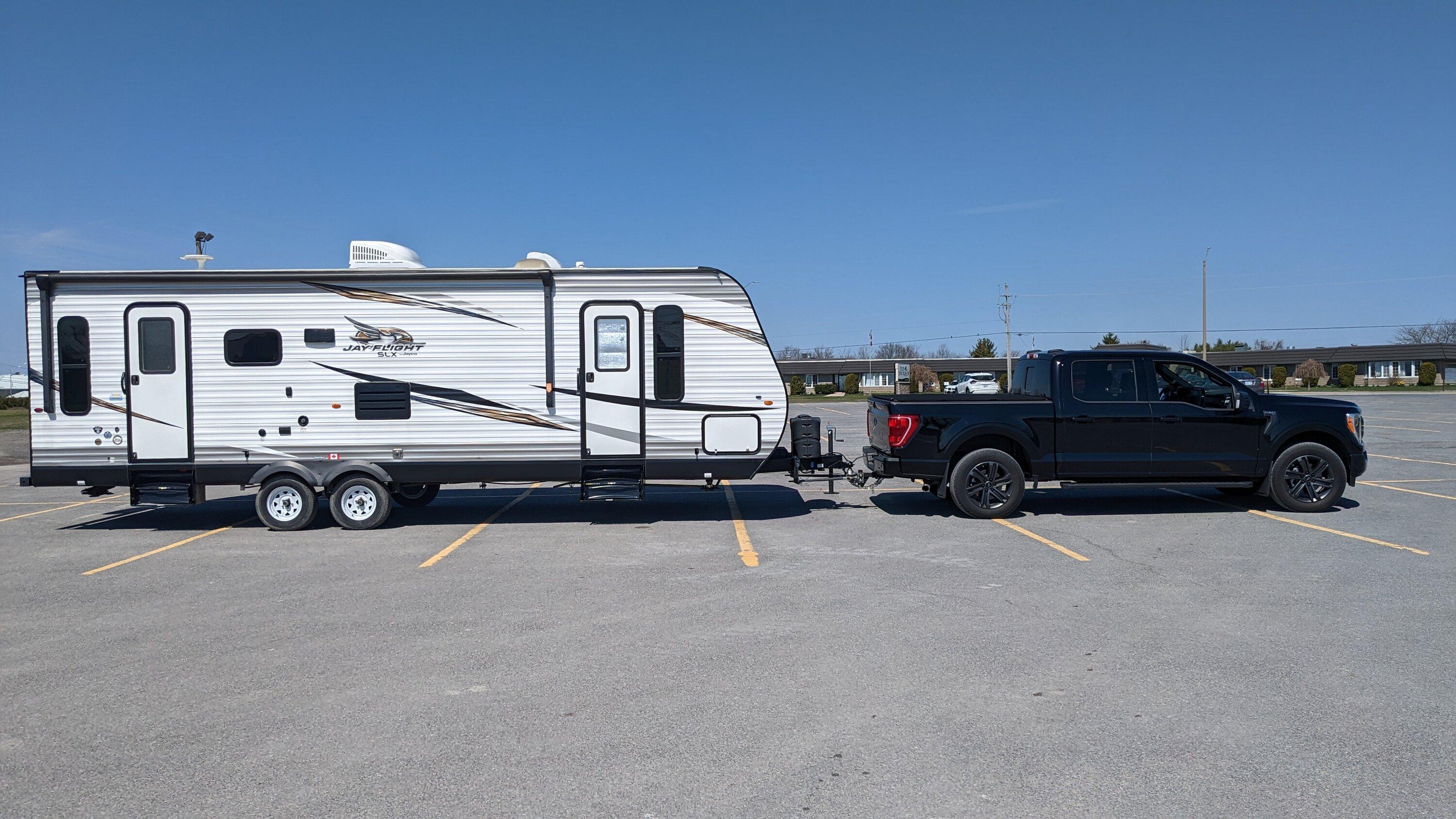 Ontario to Mrytle beach 1500km (~900 miles) towing 7000lb trailer with ...