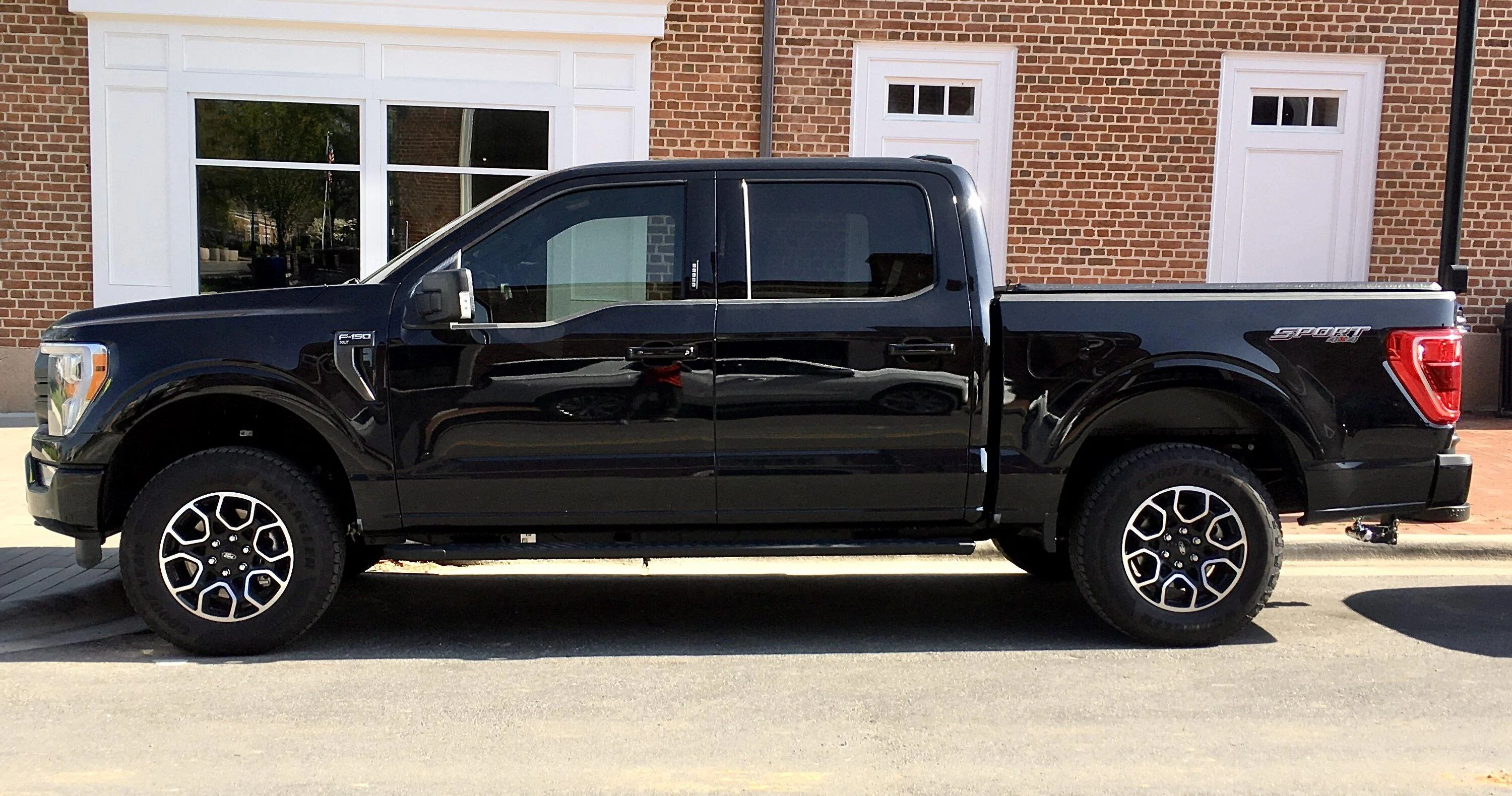 Before & after with new Ford Performance 22" inch wheels + Michelin ...