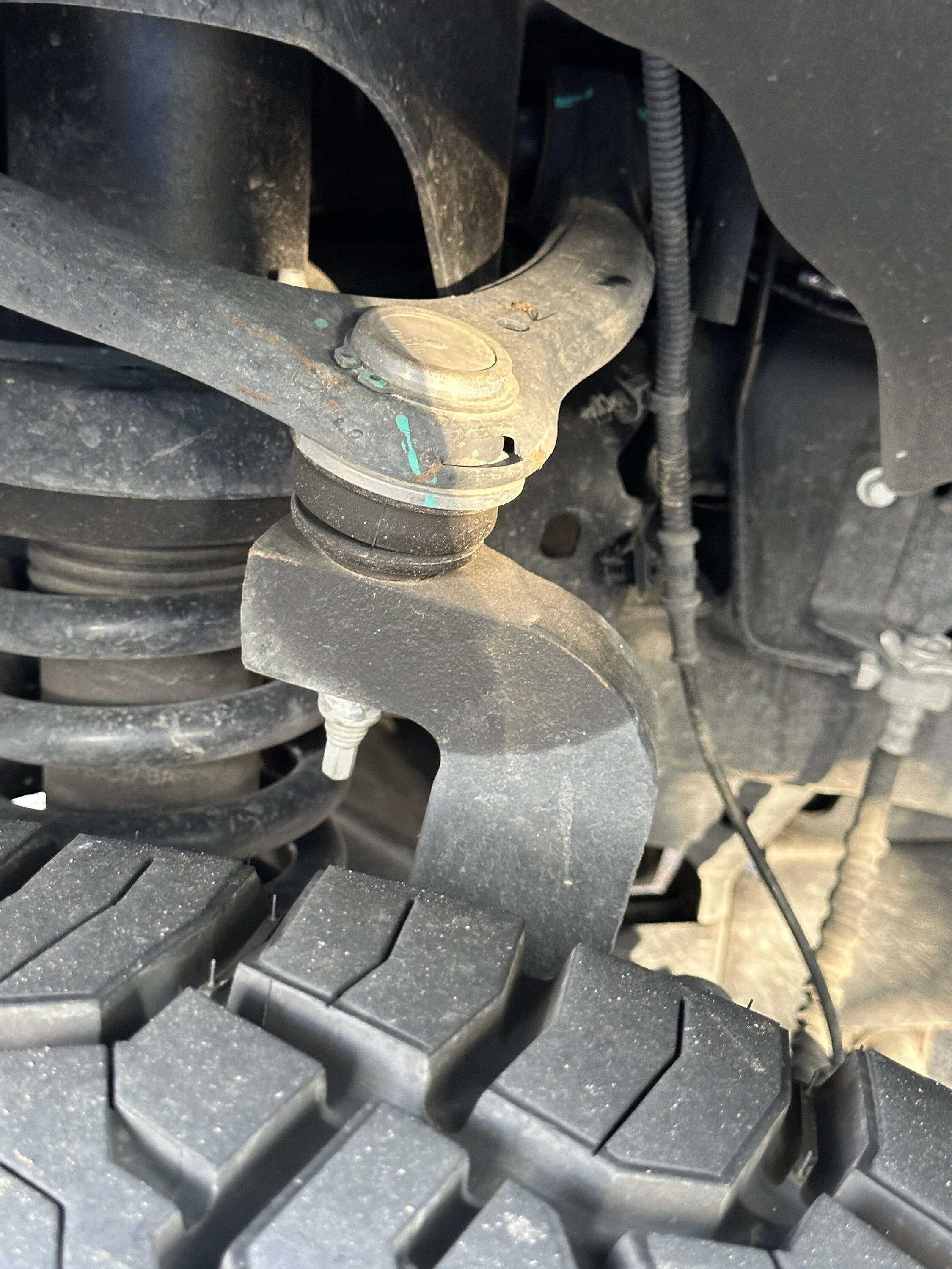 possible upper control arm ball joint problem.. | F150gen14 -- 2021 ...