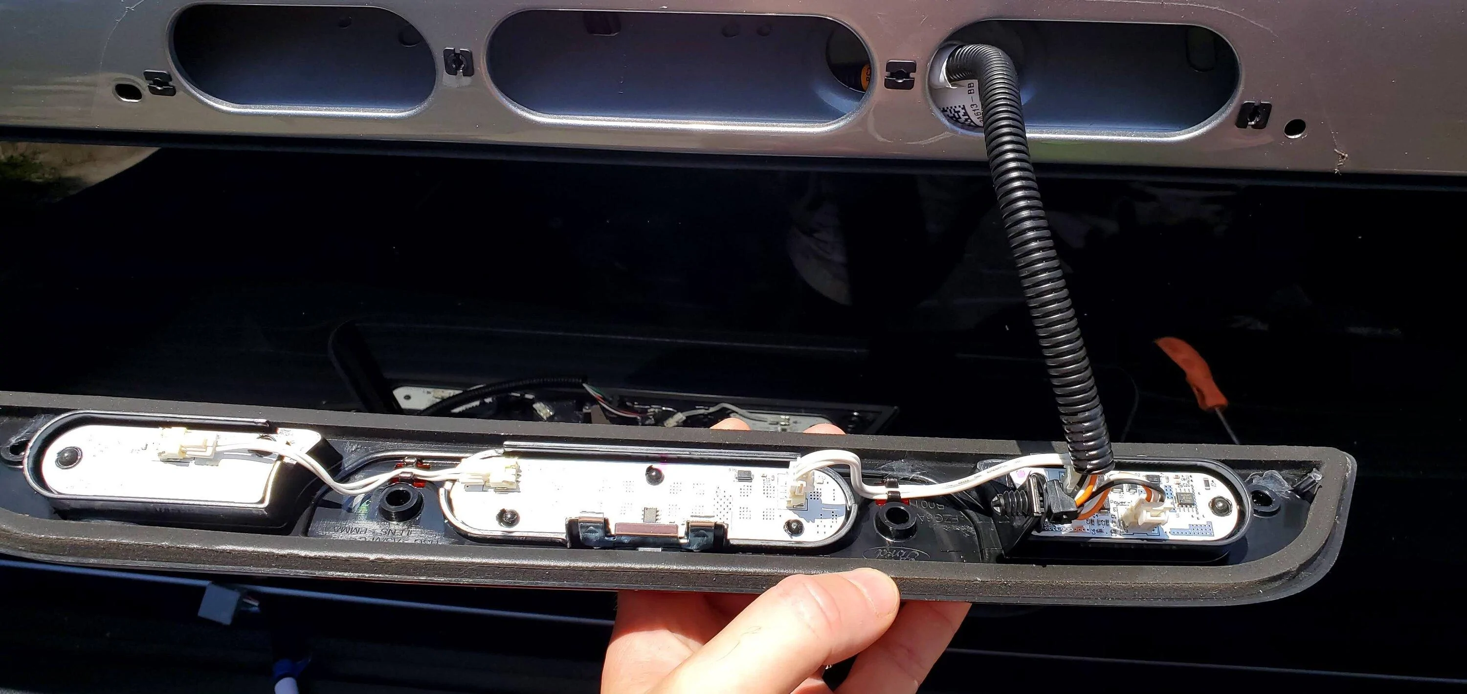 Anyone added back the removed CHMSL camera - AKA bed camera ...